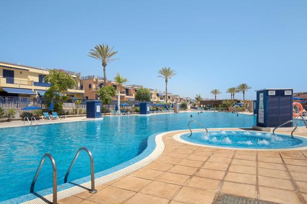 Free Airport Shuttle And Parking - Playa del Inglés