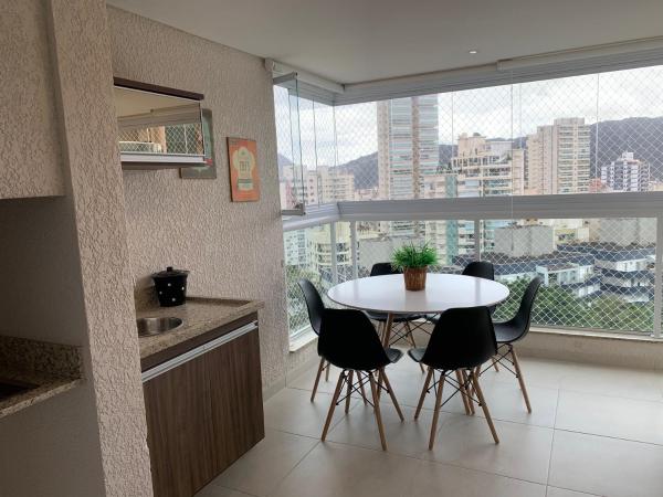 Apartamento Alto Padrão / Prédio Com Piscina E Quadra. - Guarujá