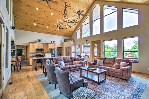 Hot Tub And Game Room All-season Pinetop Cabin - Pinetop-Lakeside, AZ