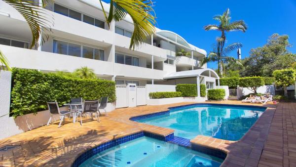 Unit 4 Cote D'azur, 6 Douglas St, Sunshine Beach - Noosa