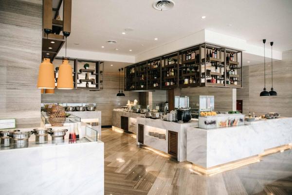 Holiday Inn & Suites Jakarta Gajah Mada By Ihg - West Jakarta