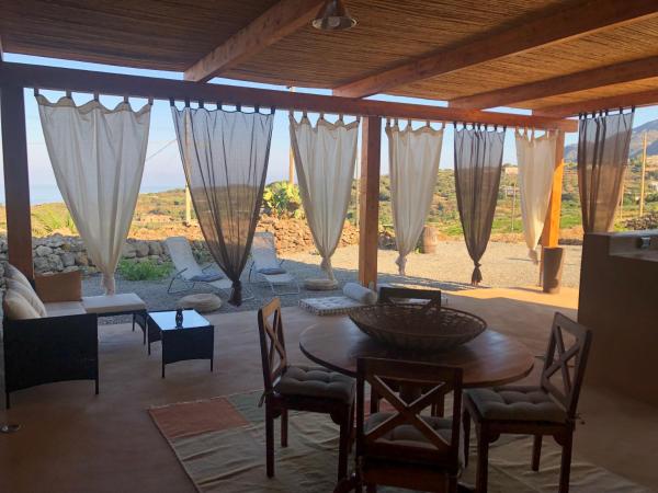Dammuso Rekhale Con Vista Mare - Pantelleria