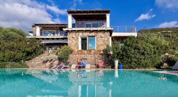 Villa Emmeline Fronte Mare 5 Camere 6 Bagni Infinity Pool Wifi Per 12 Persone - Alghero