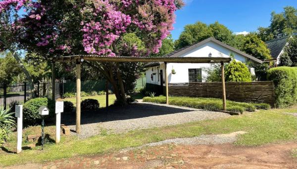 Two Bedroom Cottage - Lions River