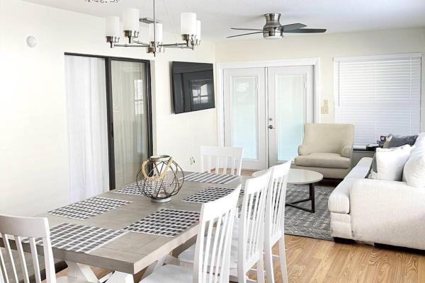 Delightful 3 Bdrm Home, Mins To Clearwater Beach - Clearwater, FL