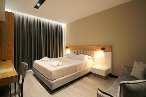 F&j Hotel - Sarandë