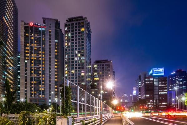 Ramada Hotel And Suites Seoul Namdaemun - Seoul