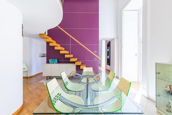 Design & Studio Duplex At National Museum - Naples
