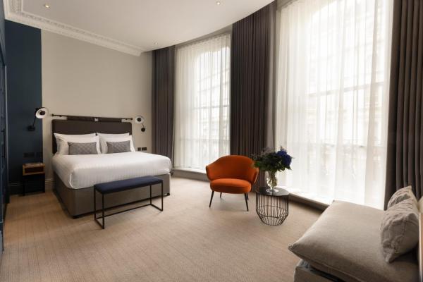 55 By Le Mirage - Harrow