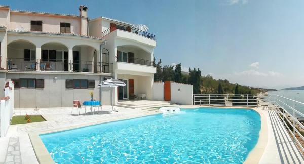 Seaside Apartments With A Swimming Pool Seget Vranjica, Trogir - 2571 - Seget Vranjica