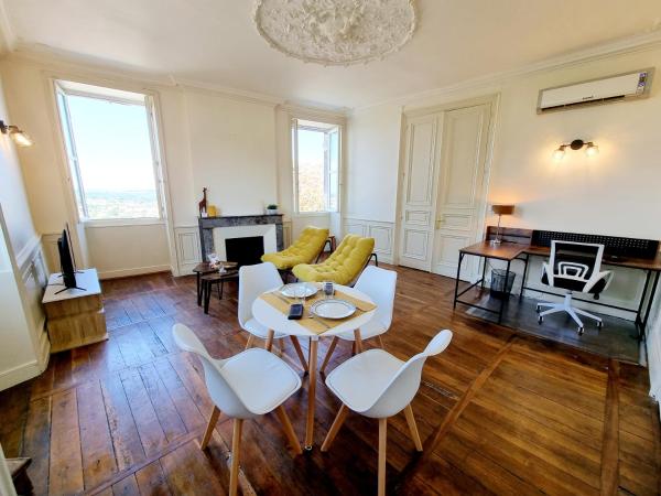 Superbe T2 Lumineux Avec Fibre - Angoulême