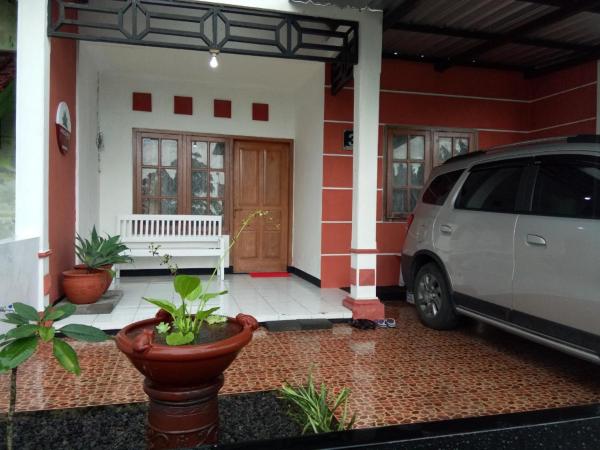 Argolawu Homestay - Tawangmangu