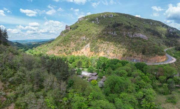 Village De Gîtes Des Chalets Du Camping Du Golf - Lozère