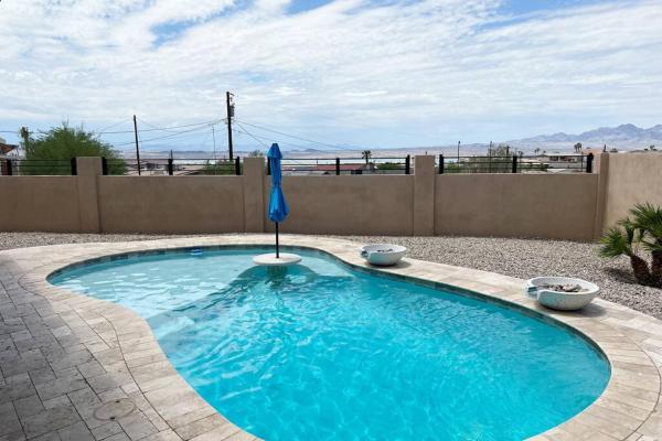 Havasu Retreat! Pool, Spa, Gym & View - Arizona