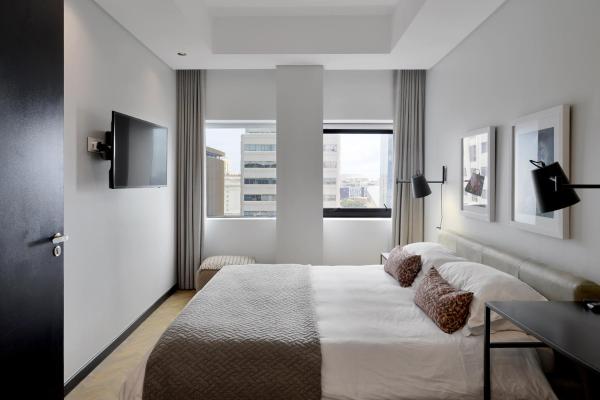 Lovely 1 Bedroom Rental Unit Close To The V&a Waterfront - Camps Bay