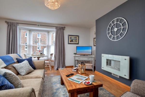 Finest Retreats - Oystercatcher - Whitby