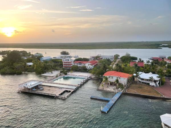 Coral View Beach Resort - Honduras