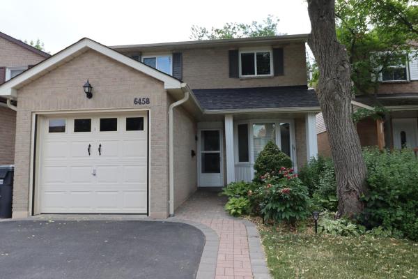 3-bedroom Home In Mississauga - Mississauga
