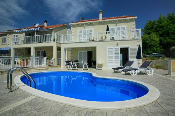House Jure - Brela