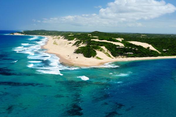 Machangulo Beach Lodge - Mozambique