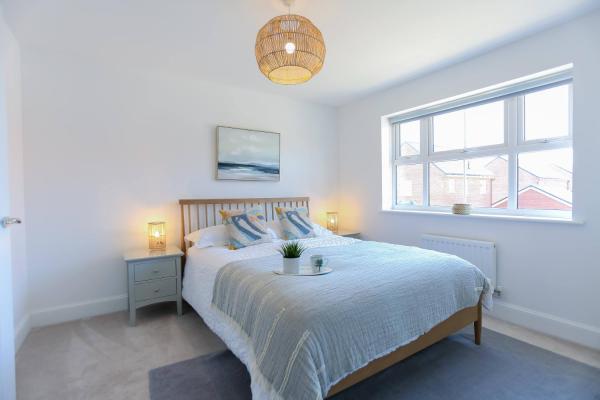 'Elements' 3 Bed Home In Bracklesham Bay - Chichester