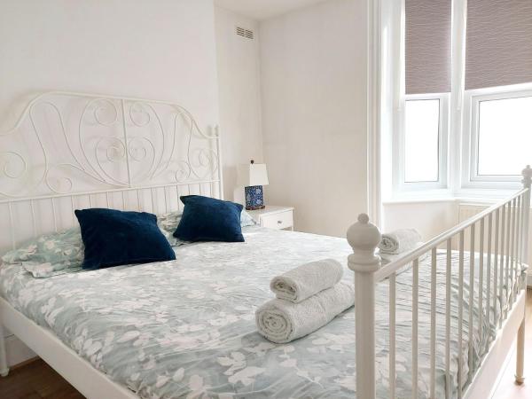 Cosy Central Canterbury - Modern Victorian - Canterbury