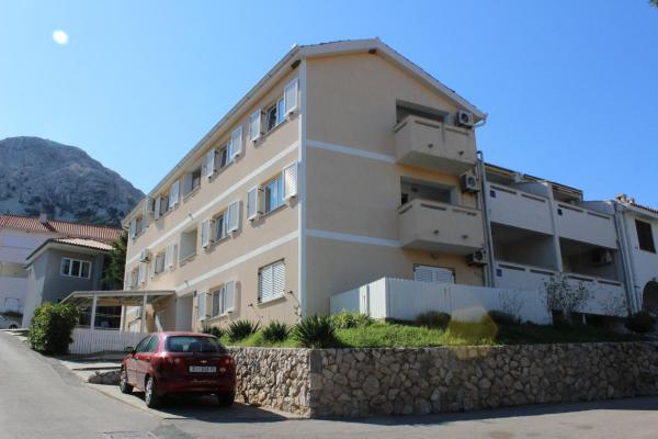 Apartments With Parking Space Baska, Krk - 18794 - Baška