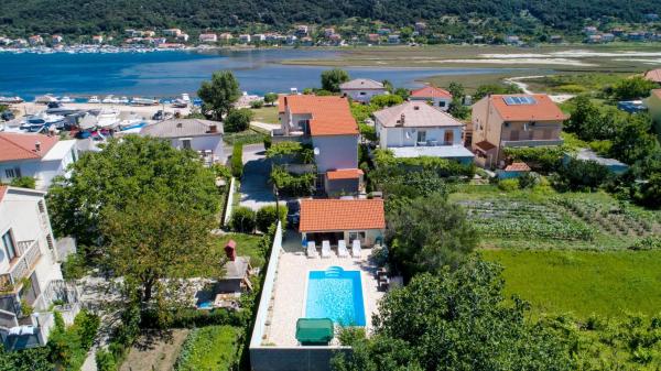 Family-friendly Apartments With Swimming Pool Supetarska Draga - Donja, Rab - 2019 - Lopar