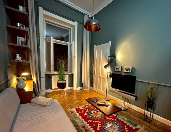 Lovely Vintage Budapest Studio - Budapest