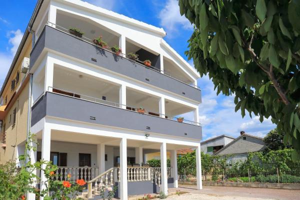Apartments By The Sea Bibinje, Zadar - 5780 - Croatia
