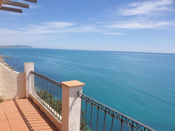 El Marinero - 1st Line Semi-detached 4-bedroom Villa - Sea View - El Campello