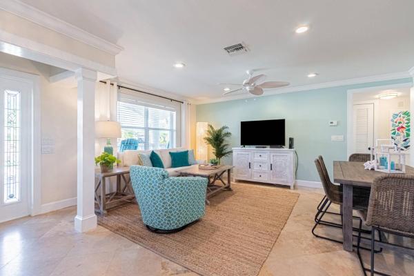 Naples Park- 97th Ave N - Naples, FL