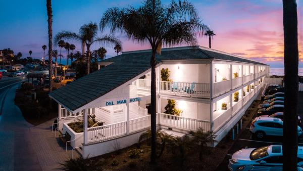 Del Mar Beach Hotel -