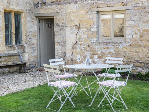 The Compton Cottage - Bibury