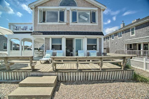 2 Decks And Beach Access Oceanfront Getaway! - マーシュフィールド, MA