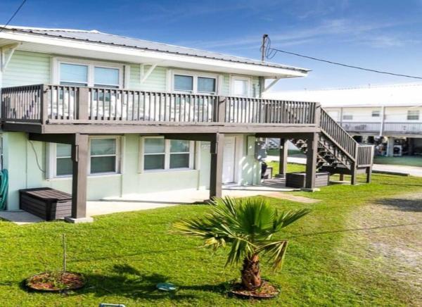 C'est Bon Across From Utv Entry Point! Sleeps 13! - Grand Isle, LA