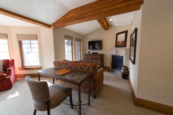 Deluxe King Hotel Room - Park City, UT