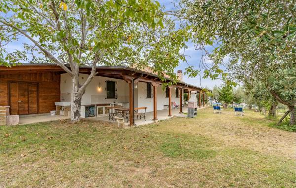 2 Bedroom Nice Home In Morro Doro Te - Roseto degli Abruzzi