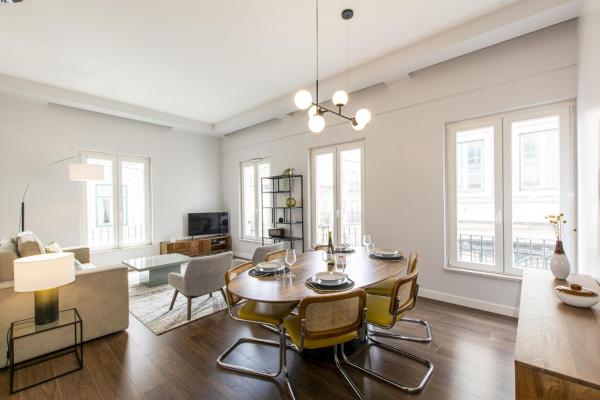 Elegant & Sophisticated Campo Ourique By Gt House - Almada