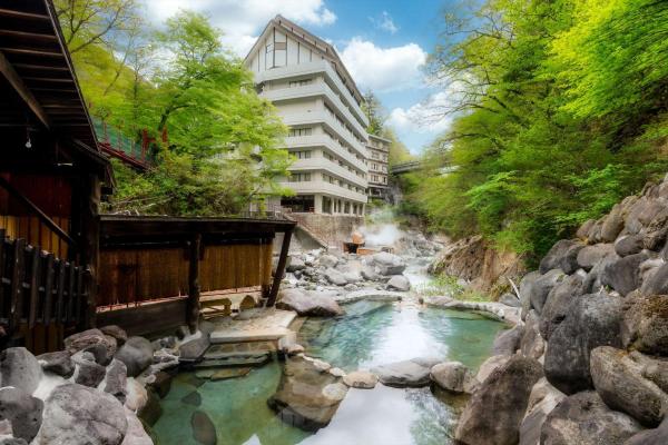 Nikko Nationalpark Kawamata Onsen Kura - Nikko