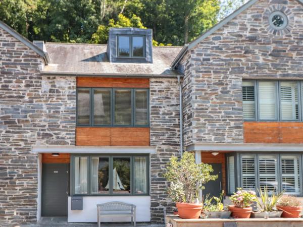 6 Pottery Cottages - Dartmouth