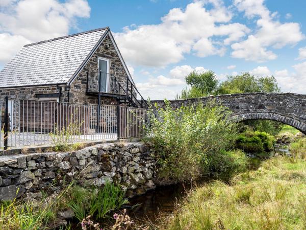 Glan Nug Bach - Gwynedd