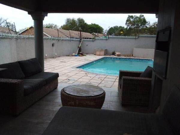 Mok Villa Holiday Home - Hazyview
