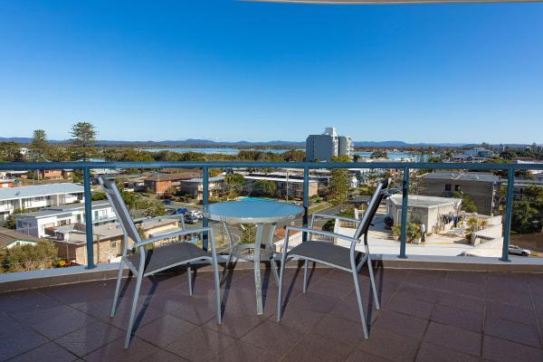 Twin Pines Unit 701 - Forster