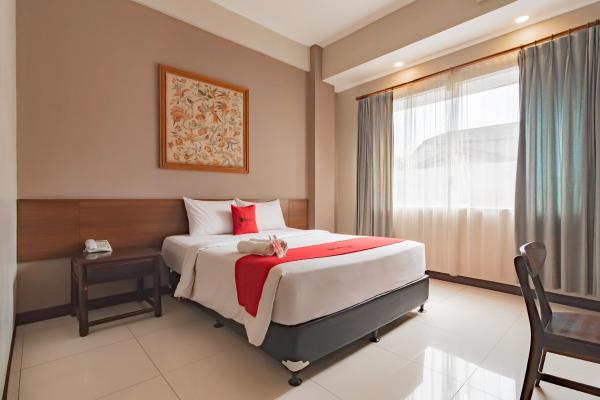 Reddoorz Near Simpang Dago 2 - Bandung