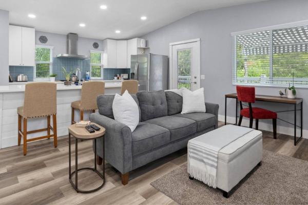 Sea Glass Cottage - Minutes To Downtown St Pete And The Beaches - Tampa, FL