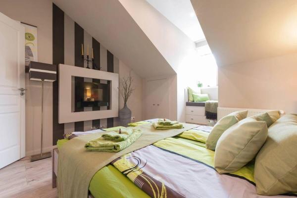 Rooftop Coffee By Parliament - Budapeste