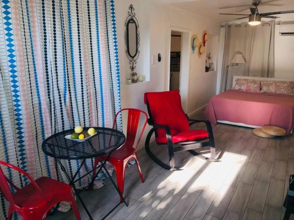 Private And Comfy Cabin Near To Mia Airport - Key Biscayne, FL