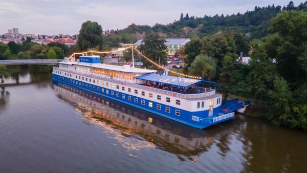 Botel Racek - Prague