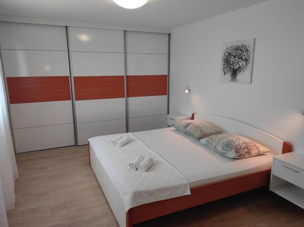 Apartment Podgora 2714c - Hvar